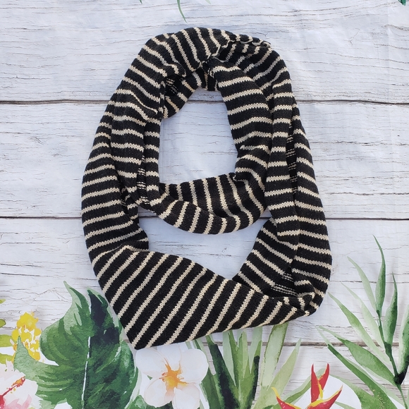 Joy Susan | Accessories | Joy Susan Infinity Scarf | Poshmark